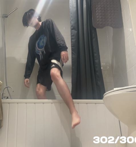 Liam Winter's feet
