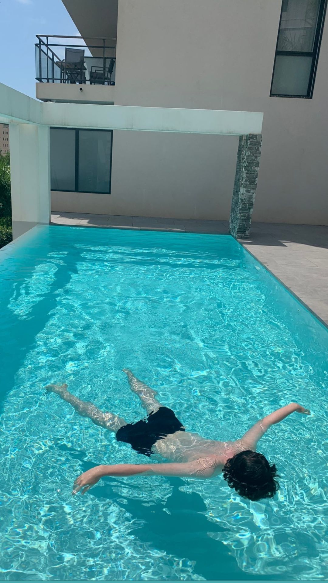 Liam Winter's feet