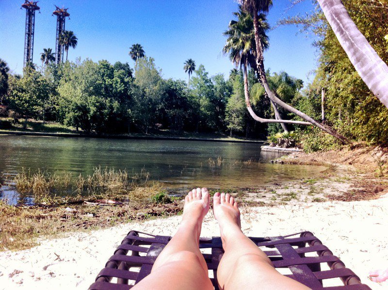 Lisa Bettany's feet
