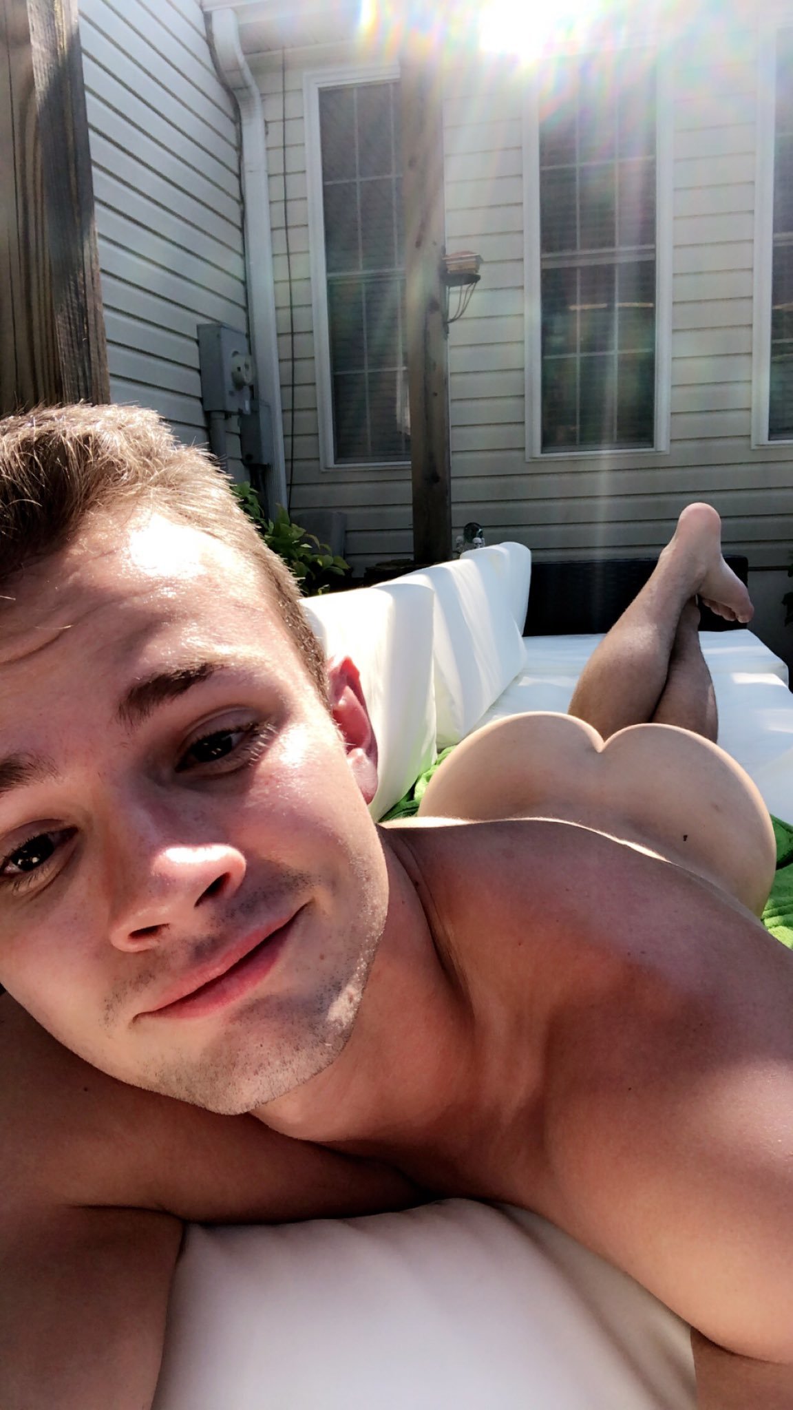Logan Crosss Feet 9770