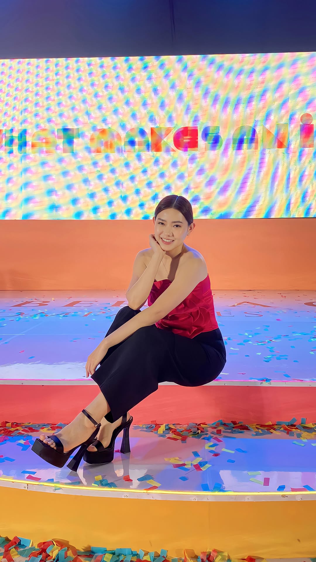 Lorraine Wong's feet