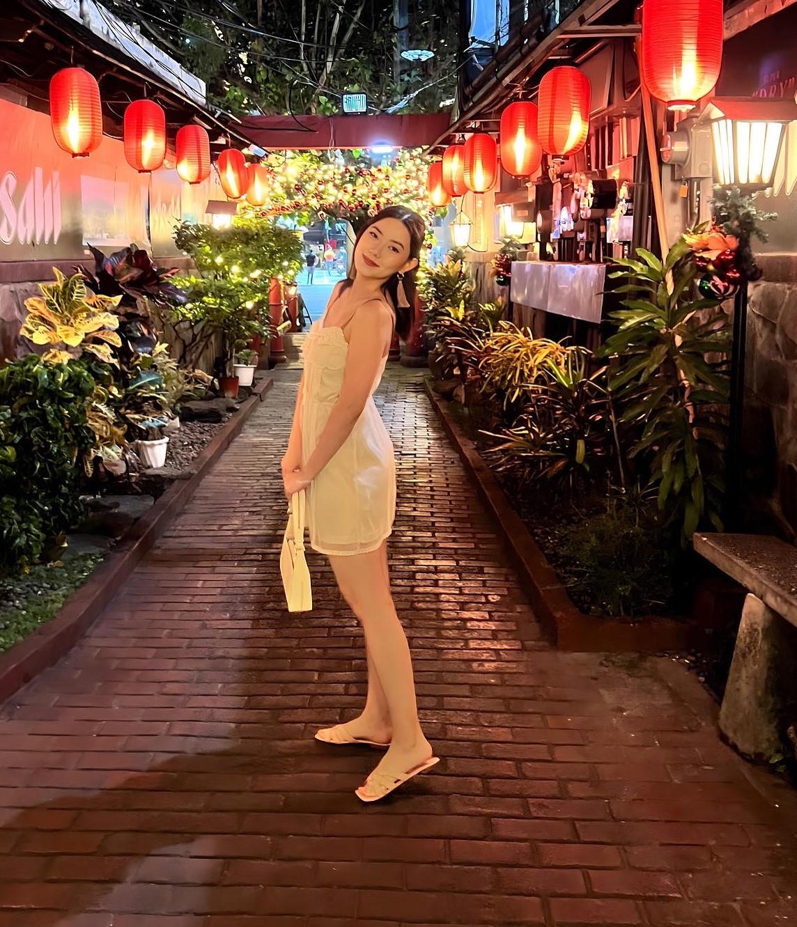 Lorraine Wong's feet