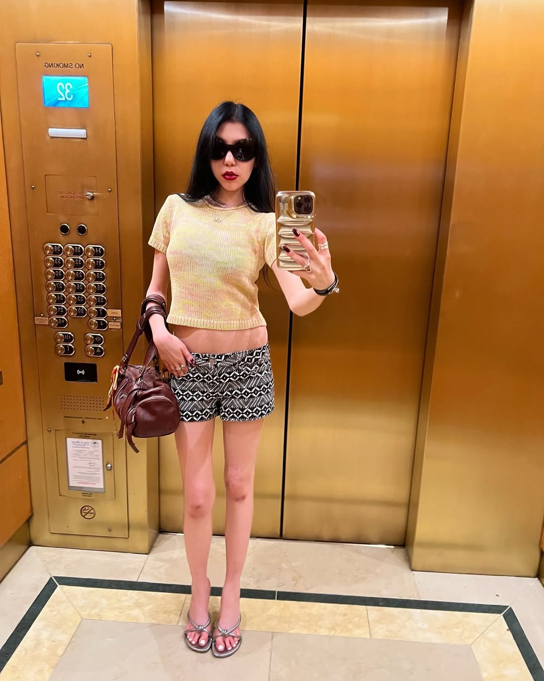LuLu Lambros's feet