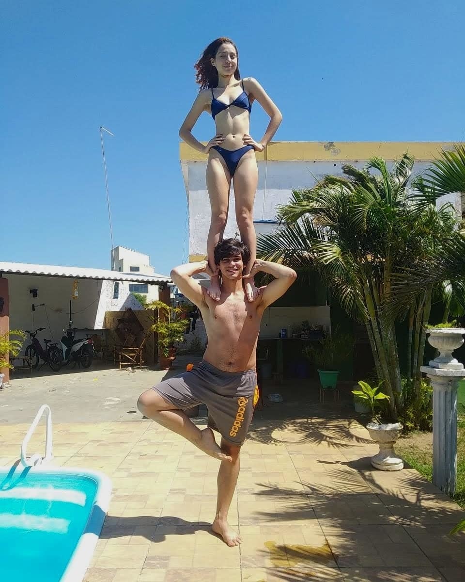 Luan Santiagos Feet 4495