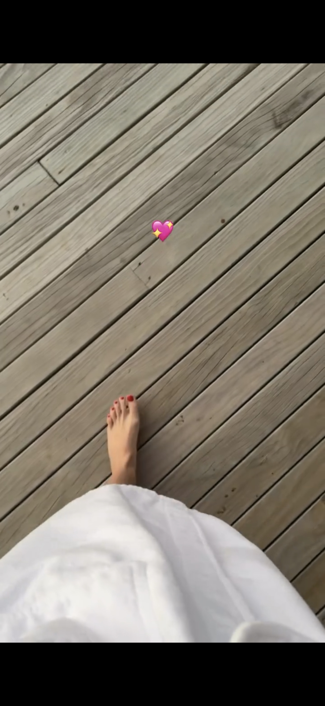 Lucy Charles-Barclay's feet