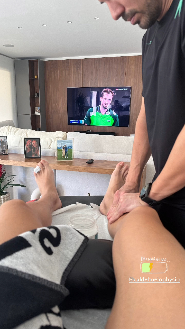 Luis Millas Feet