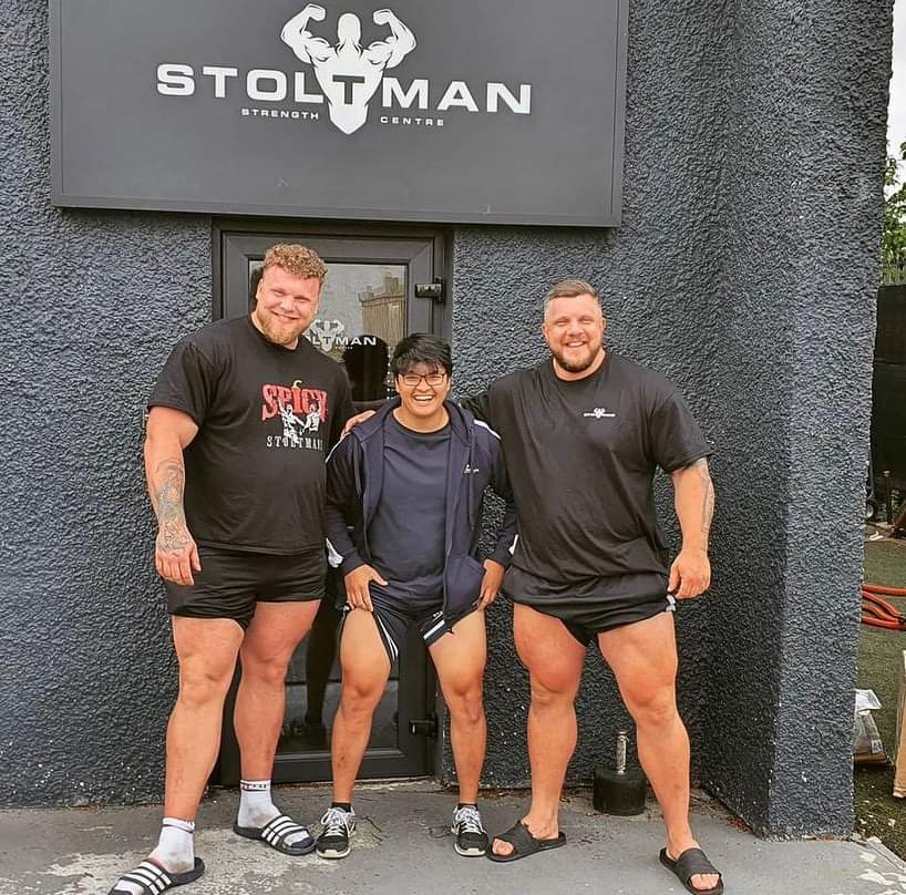Luke Stoltman's feet