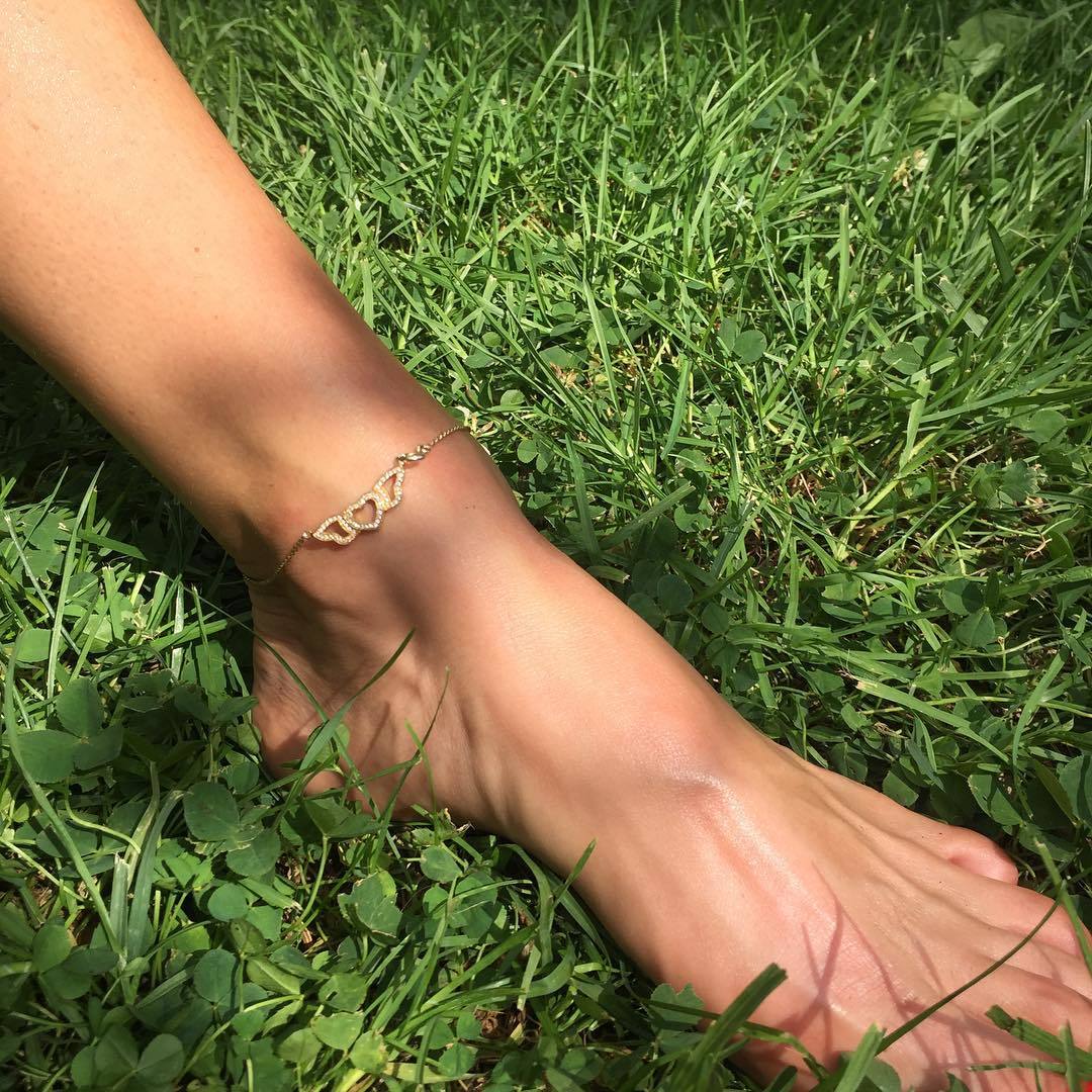 Lyne Renees Feet