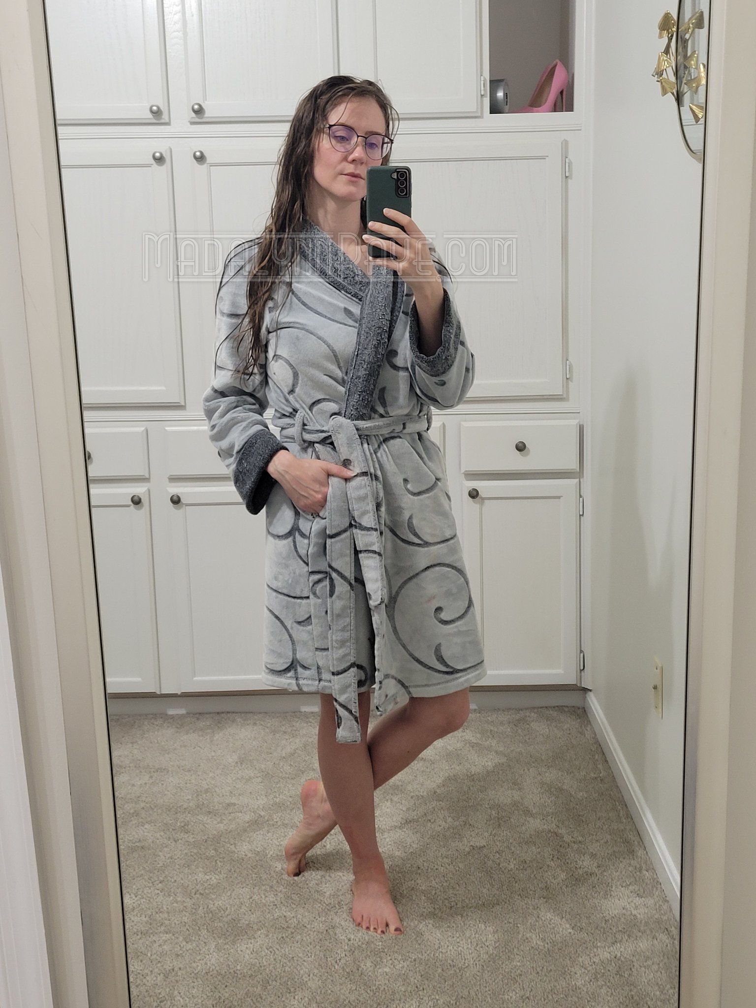 Madalynn Raye's feet