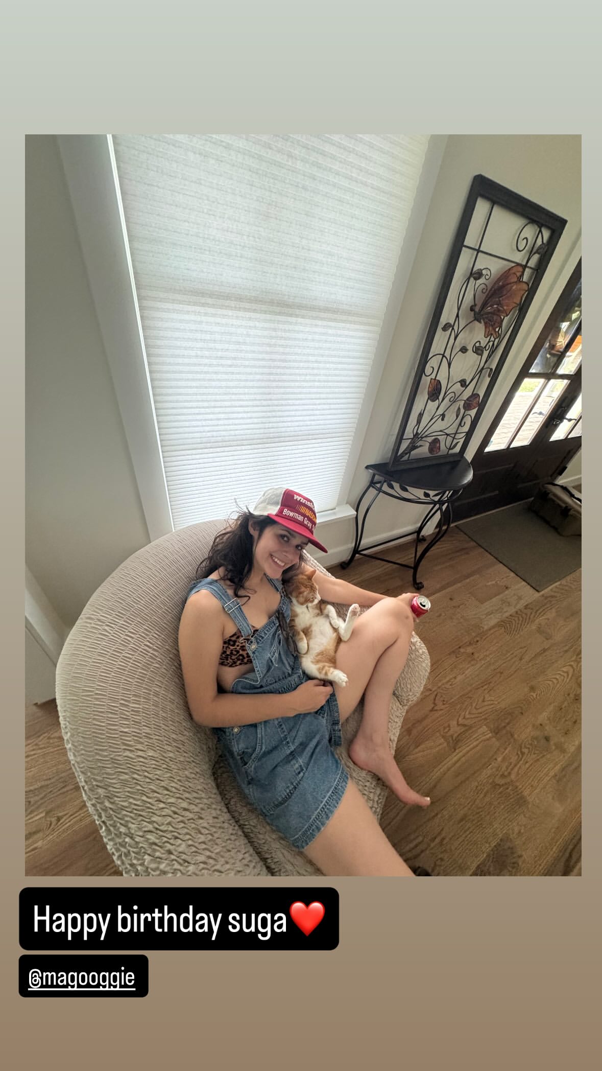 Maggie Antone's feet