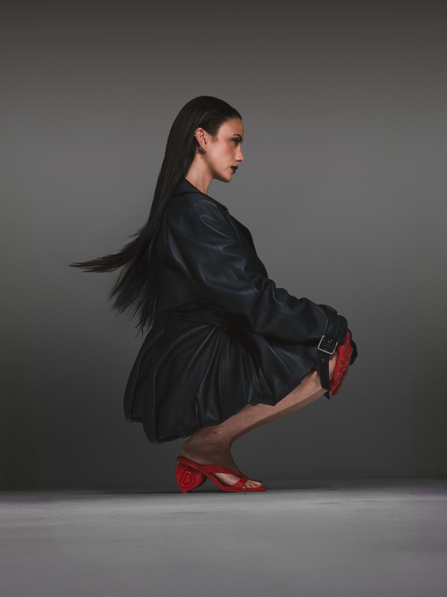 Maghla's feet