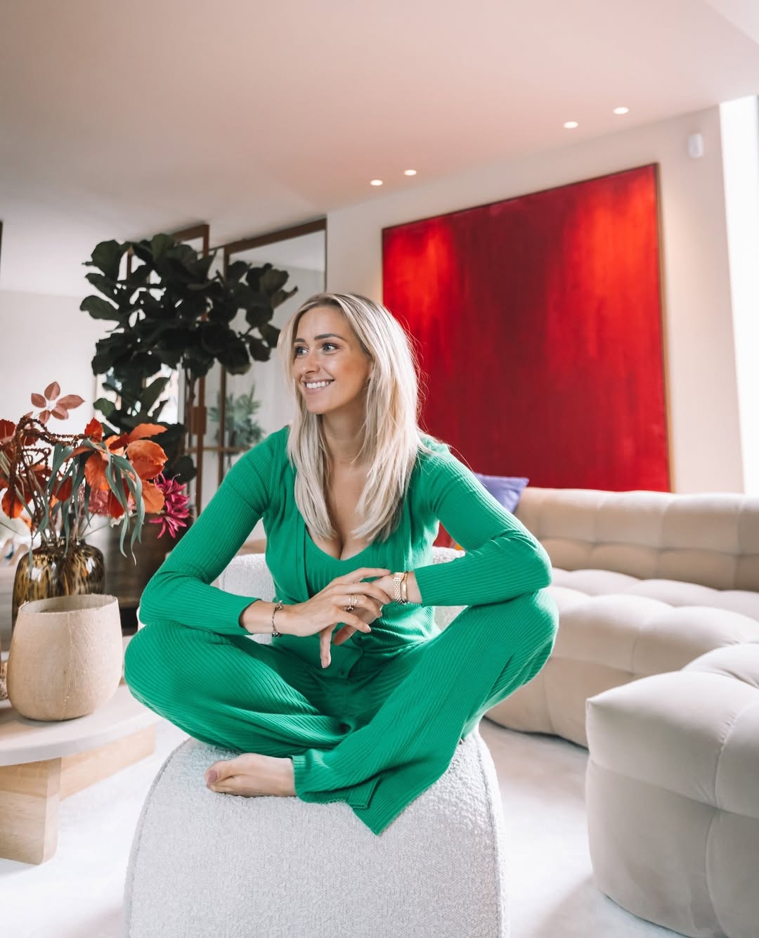 Manon van Essen's feet