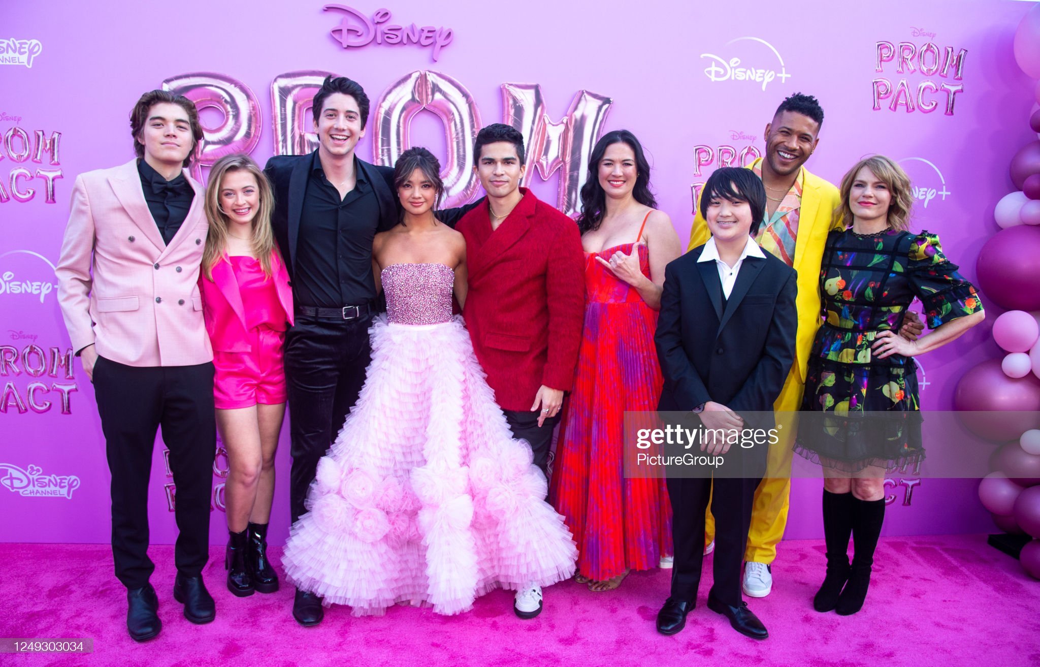 Mapuana Makia's feet