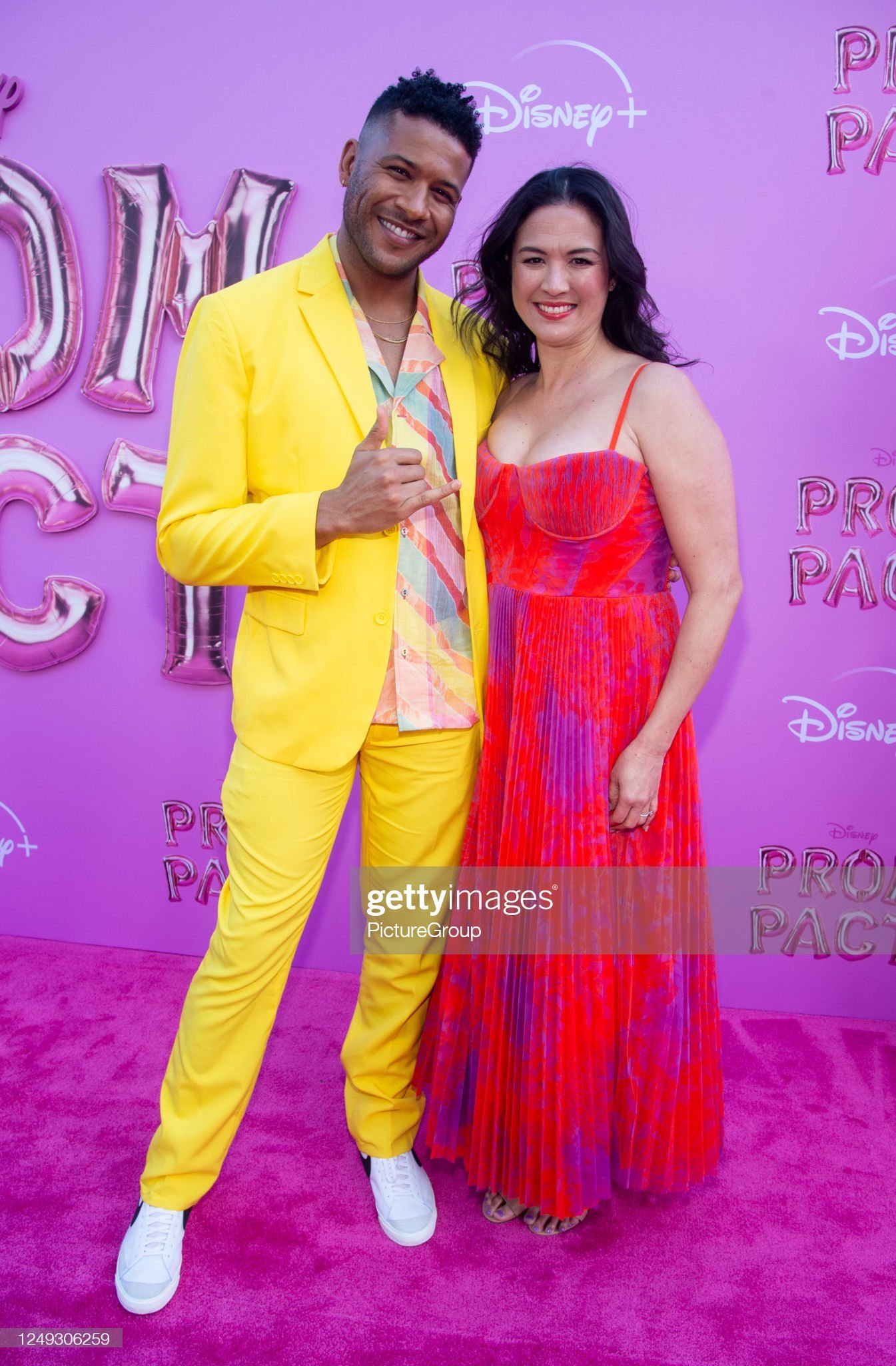 Mapuana Makia's feet