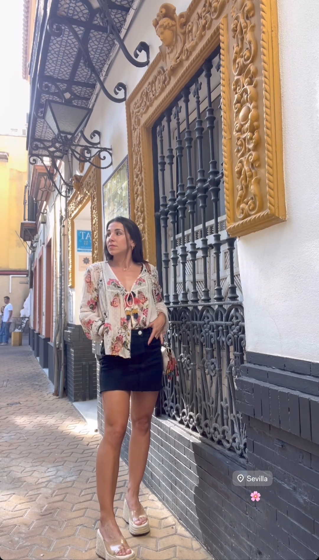 María Isabel Pérez's feet