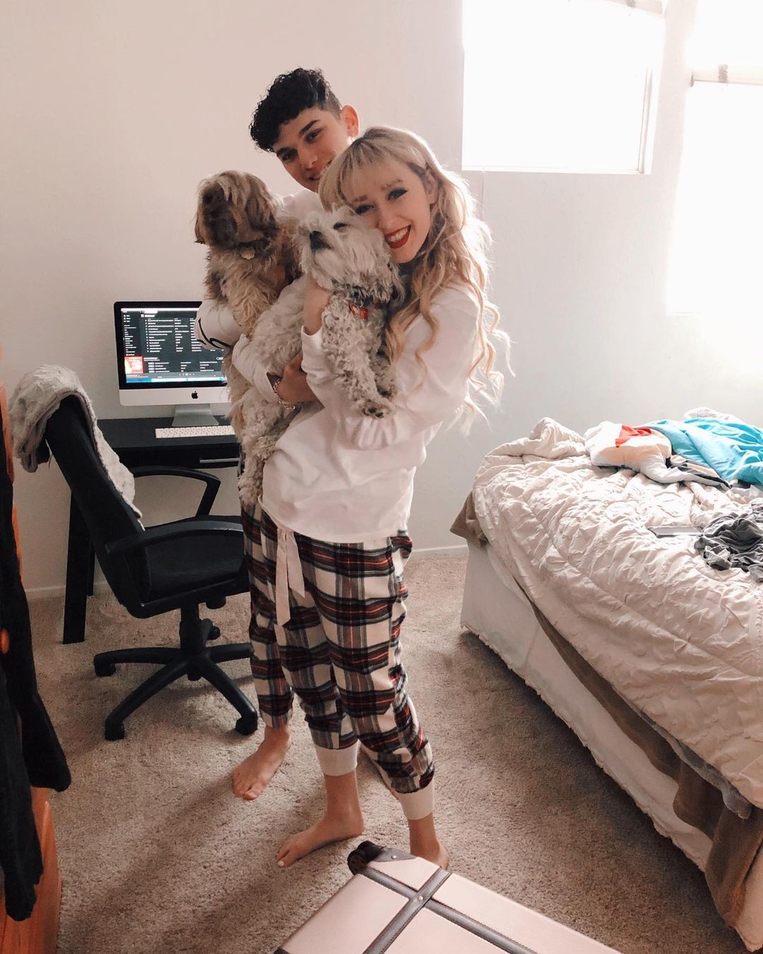 Mariah Rose Faith's feet