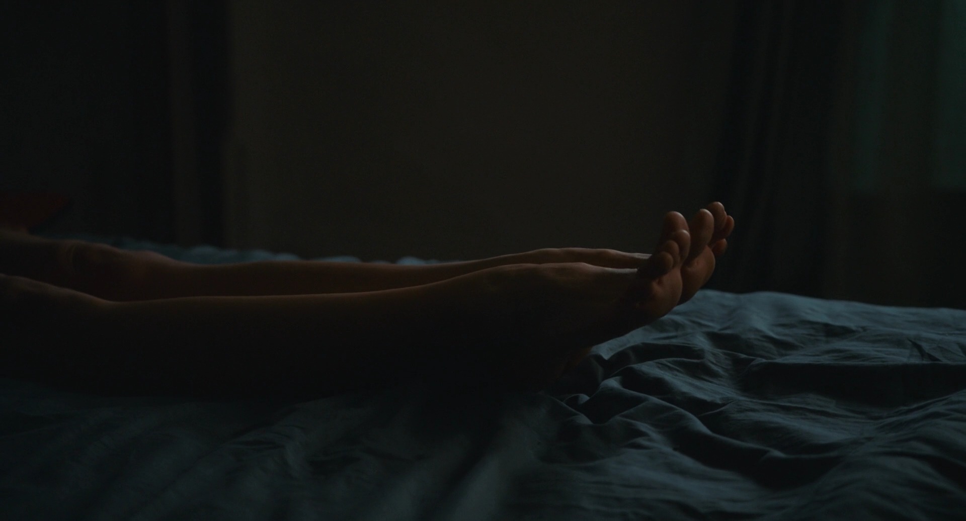 Marion Barbeau's feet