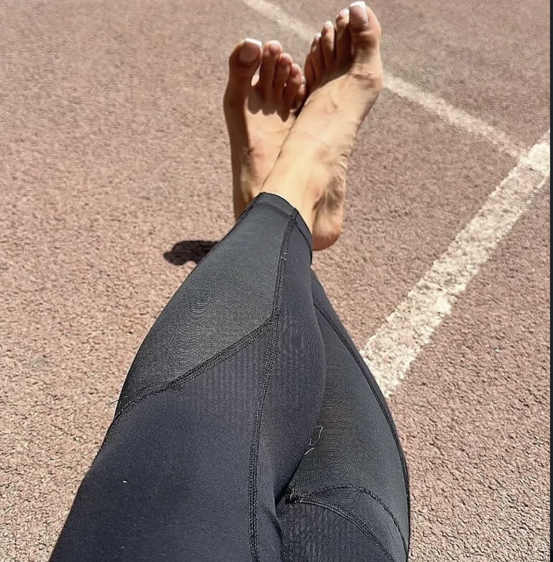 Maryam Mohebbi's feet