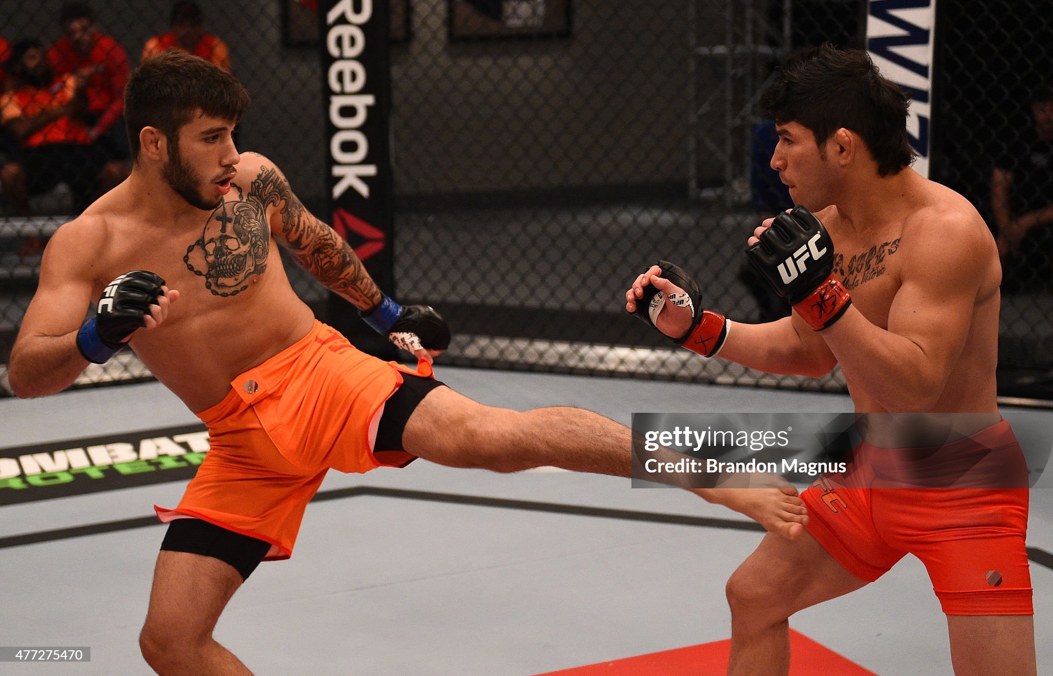 Matheus Nicolau's feet