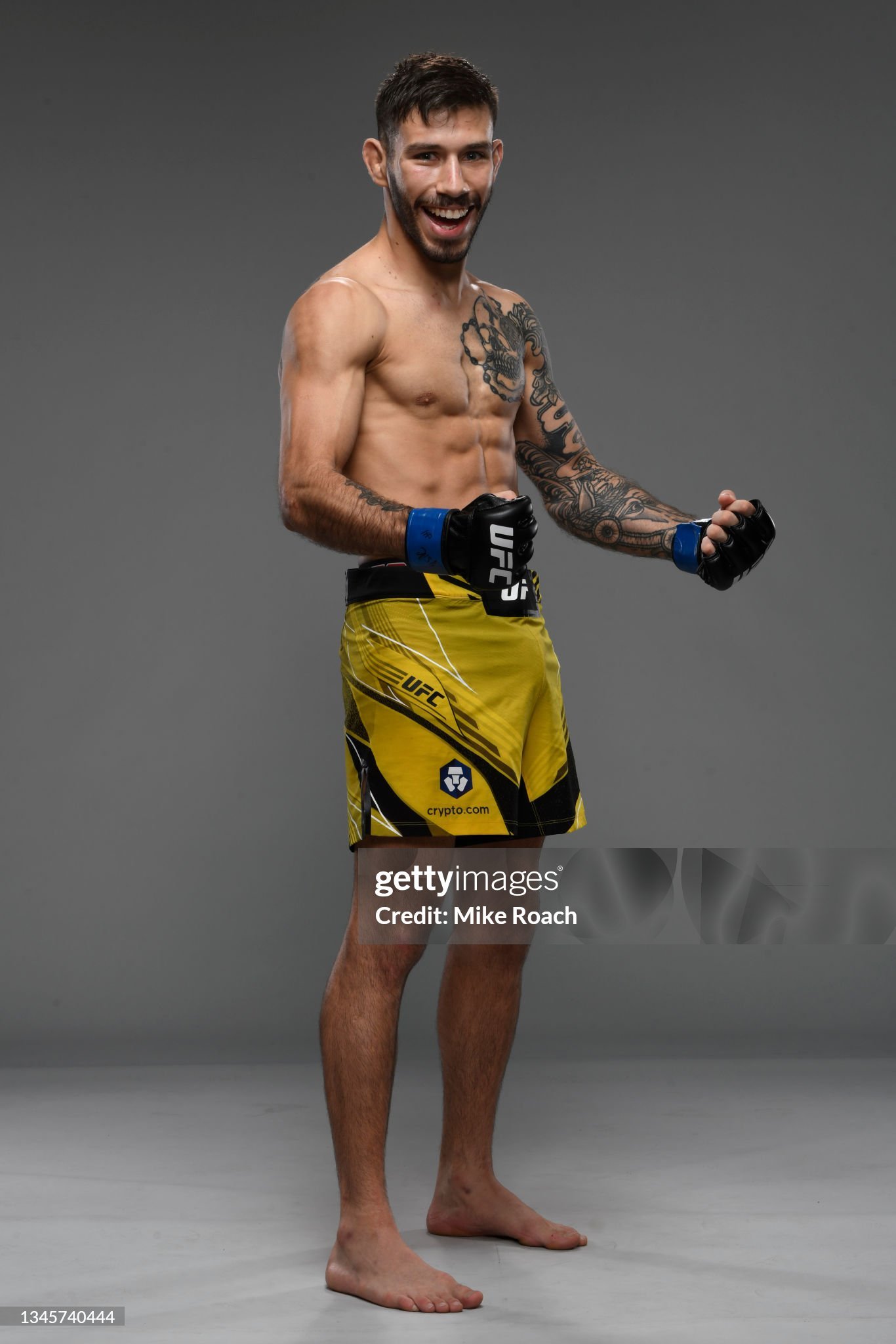Matheus Nicolau's feet