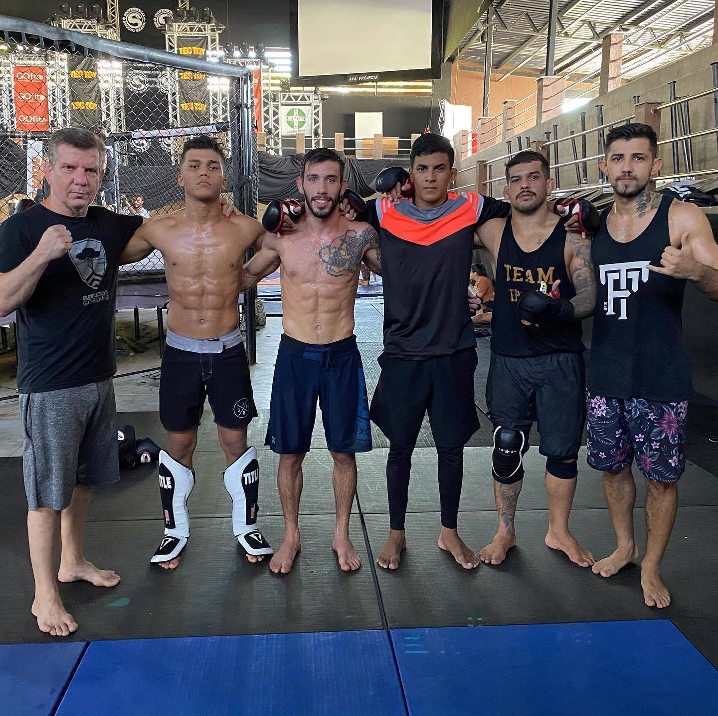 Matheus Nicolau's feet