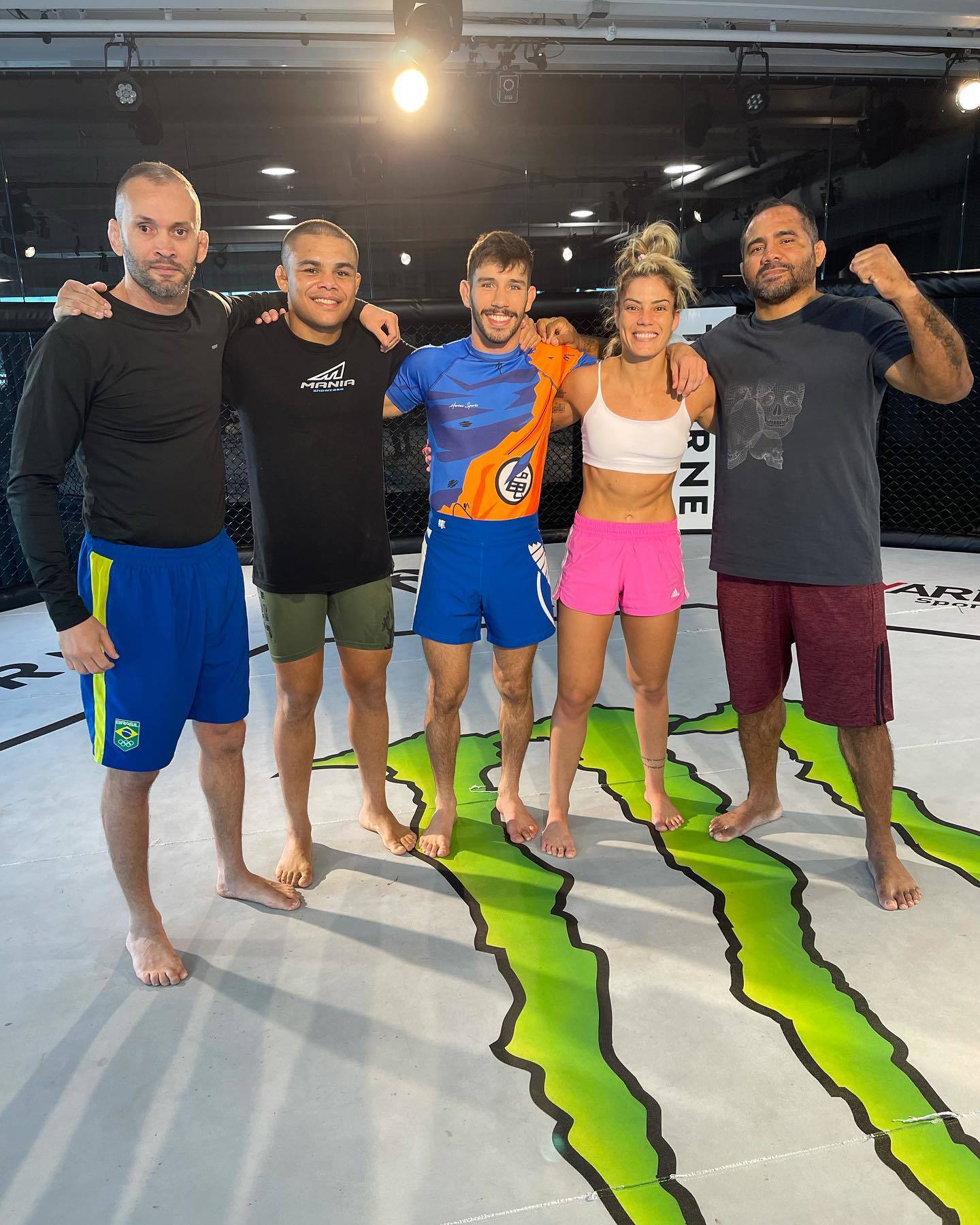 Matheus Nicolau's feet