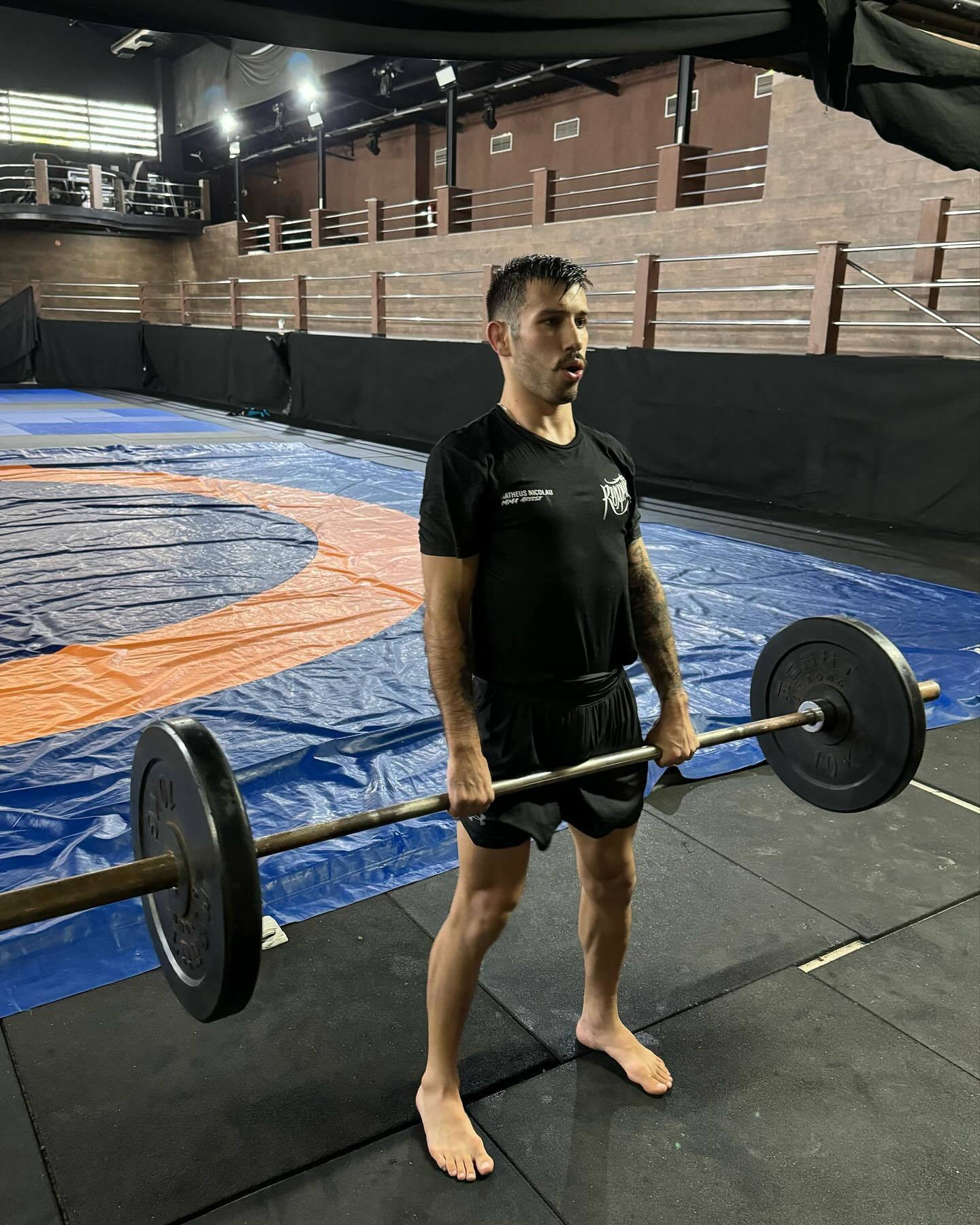 Matheus Nicolau's feet