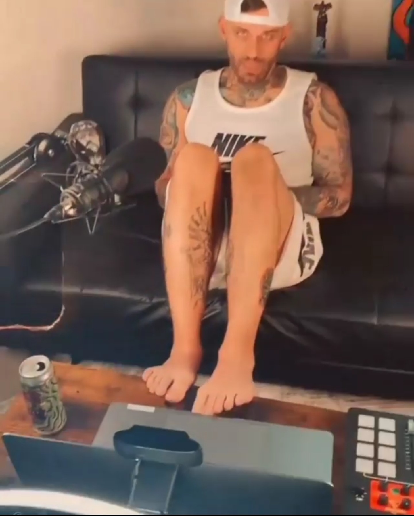 Matt Polinsky's feet