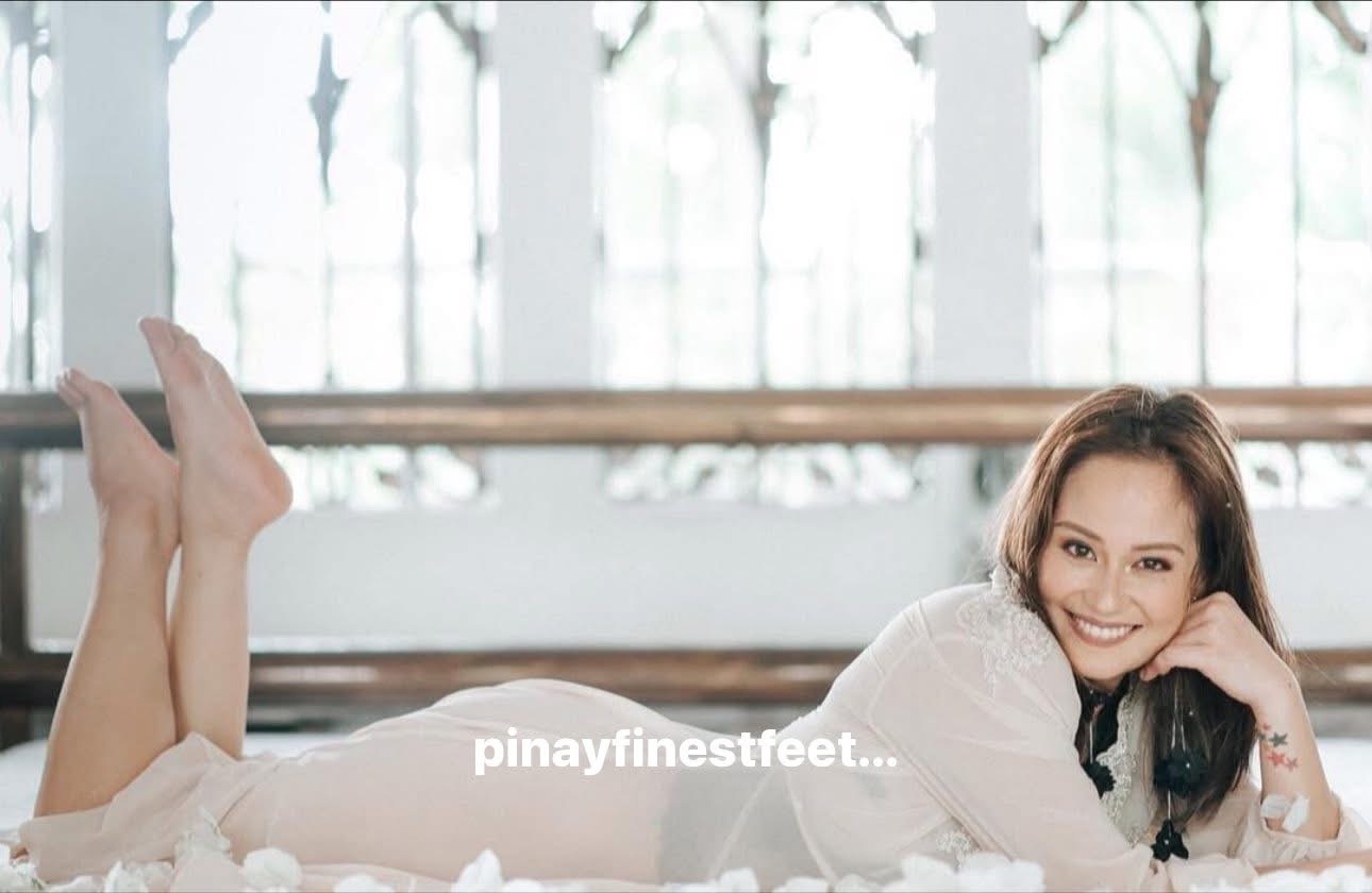 Max Eigenmann's feet