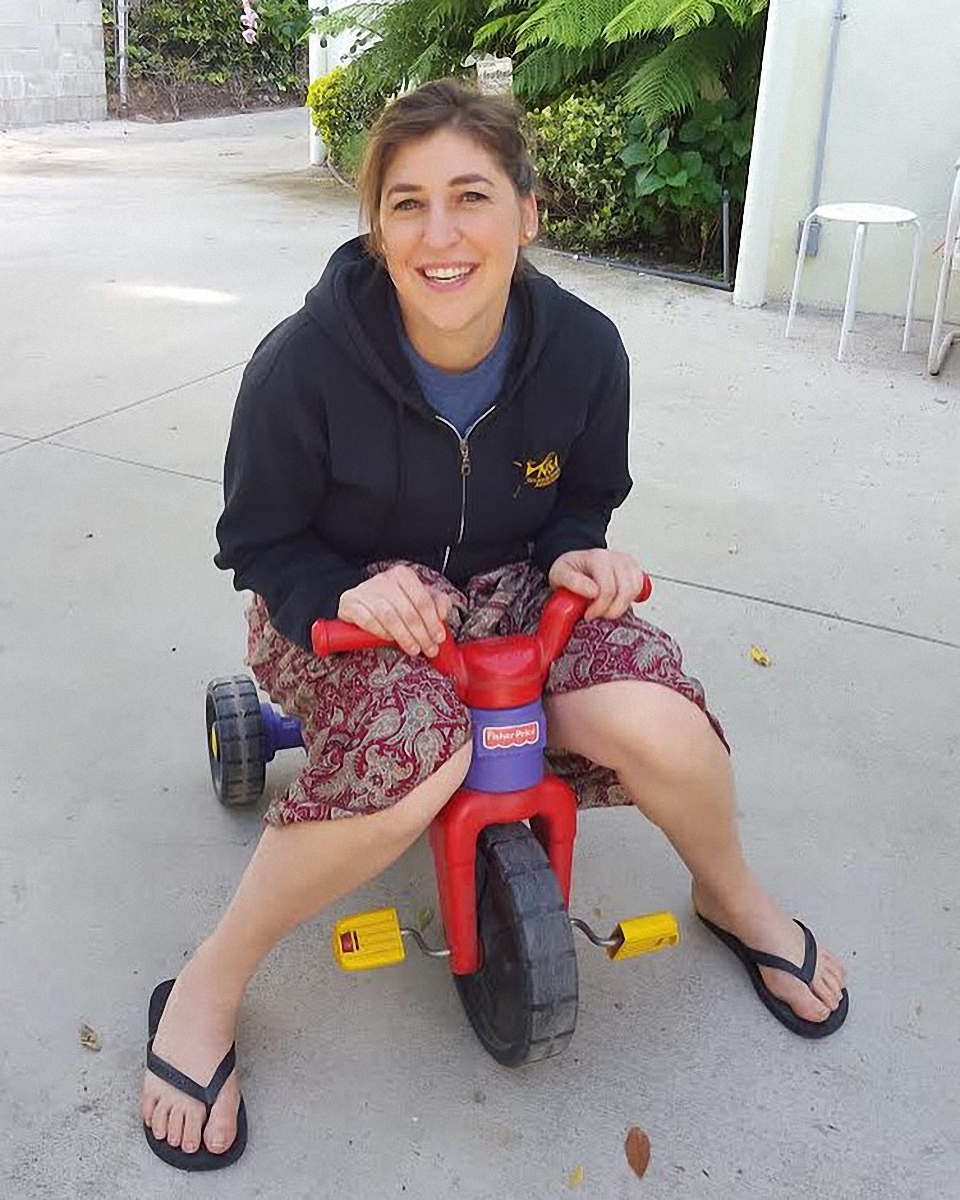 Mayim Bialiks Feet