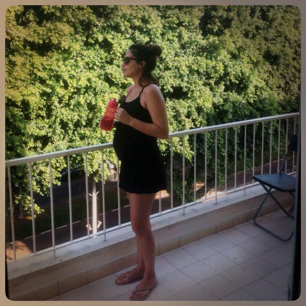 Meirav Shirom's feet