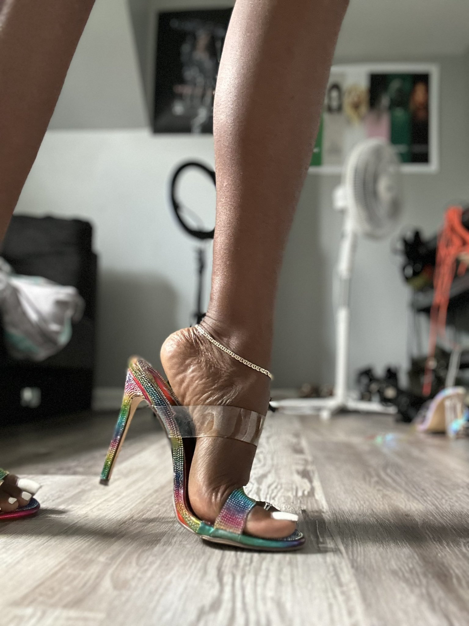 Melanin Obsession's feet