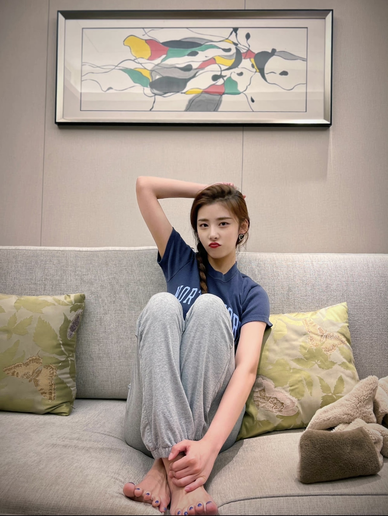 Meng Fan's feet