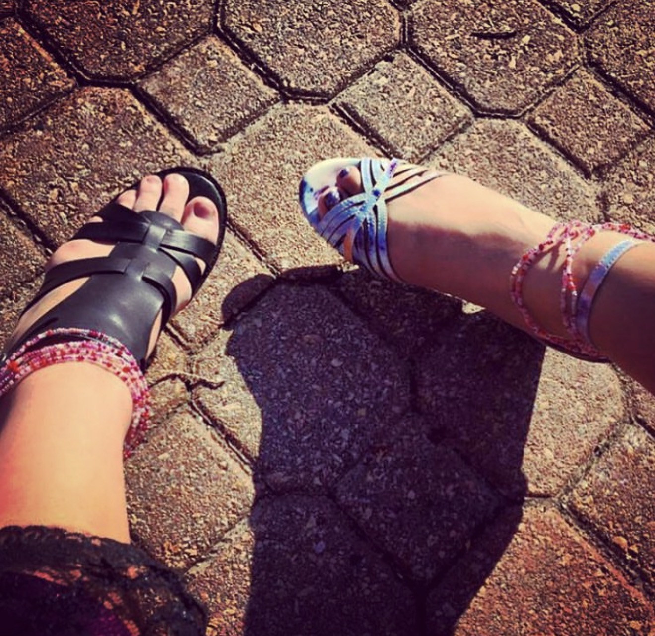 Mikayla Halliday's feet