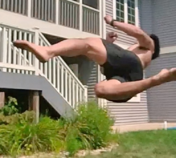 Mike Moh's feet