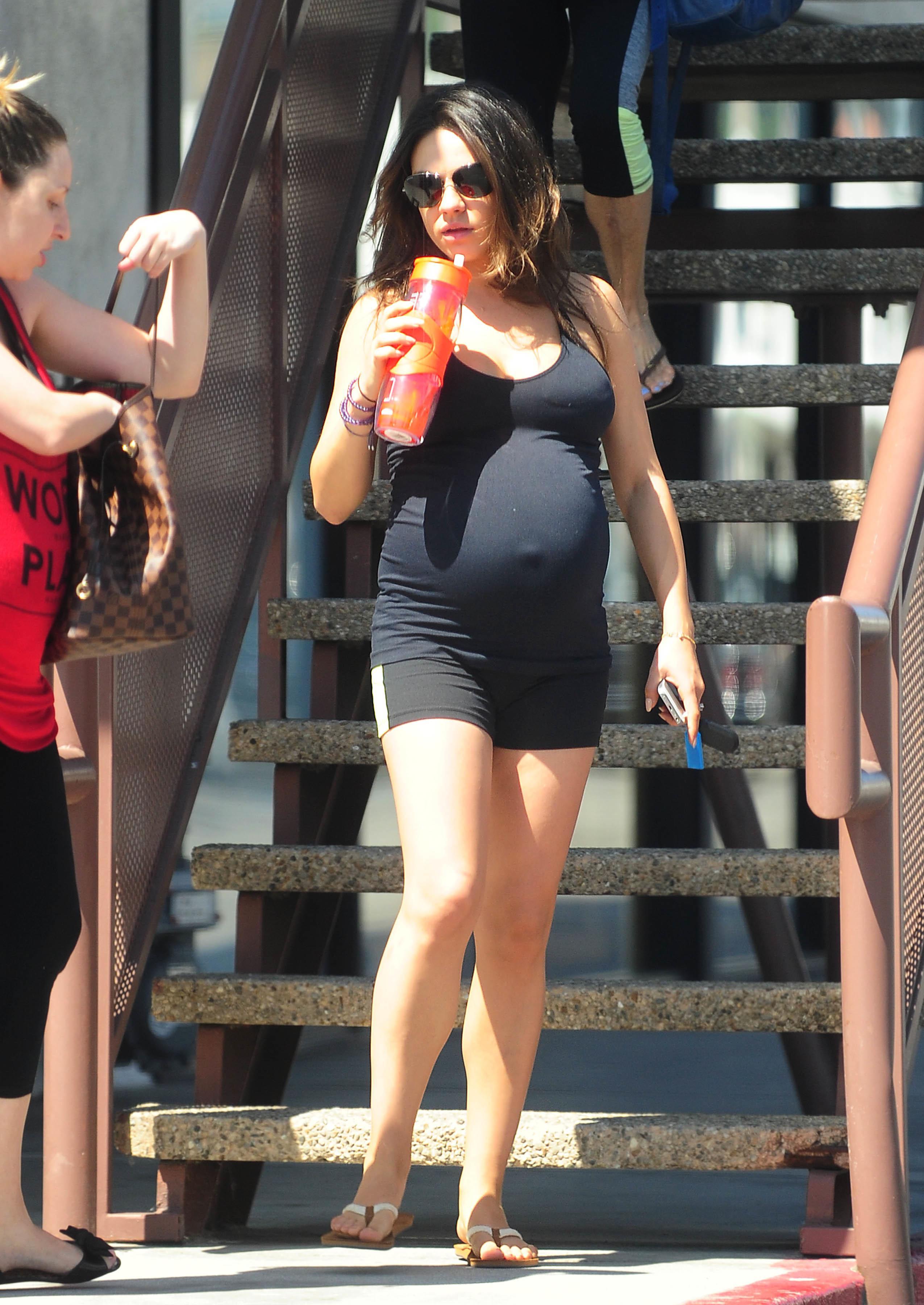 Mila Kuniss Feet I Piedi Di Mila Kunis Page 3 Celebrities Feet 2024