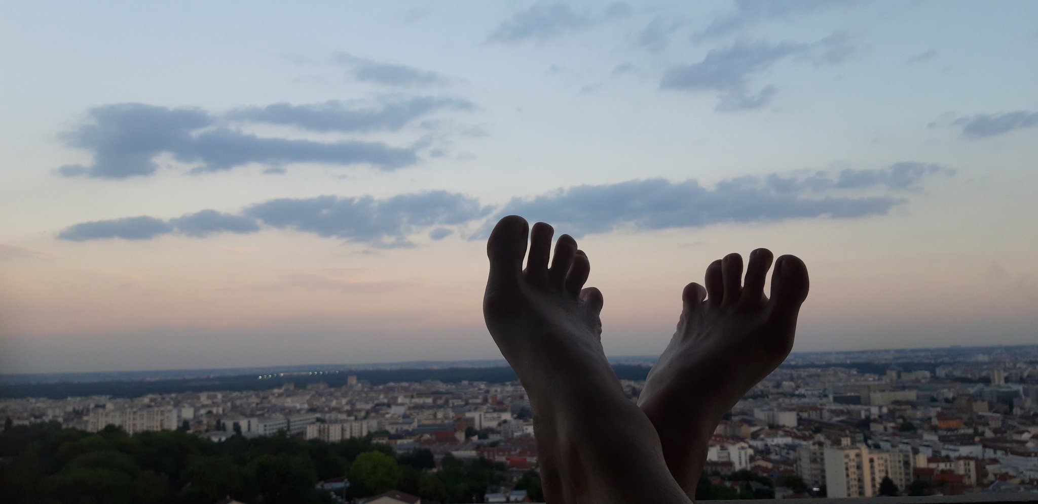 Misungui Bordelle's feet