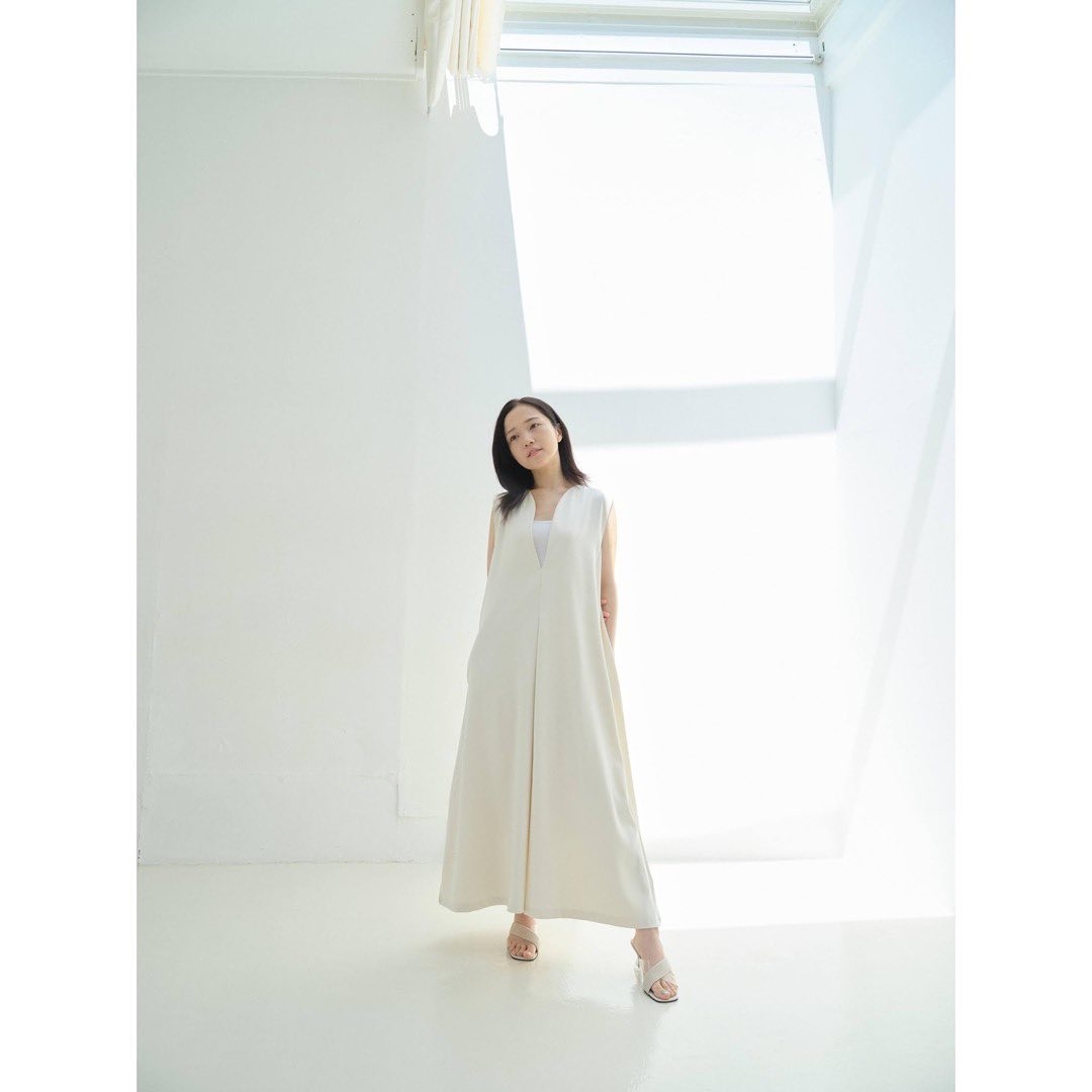 Mone Akitani's feet