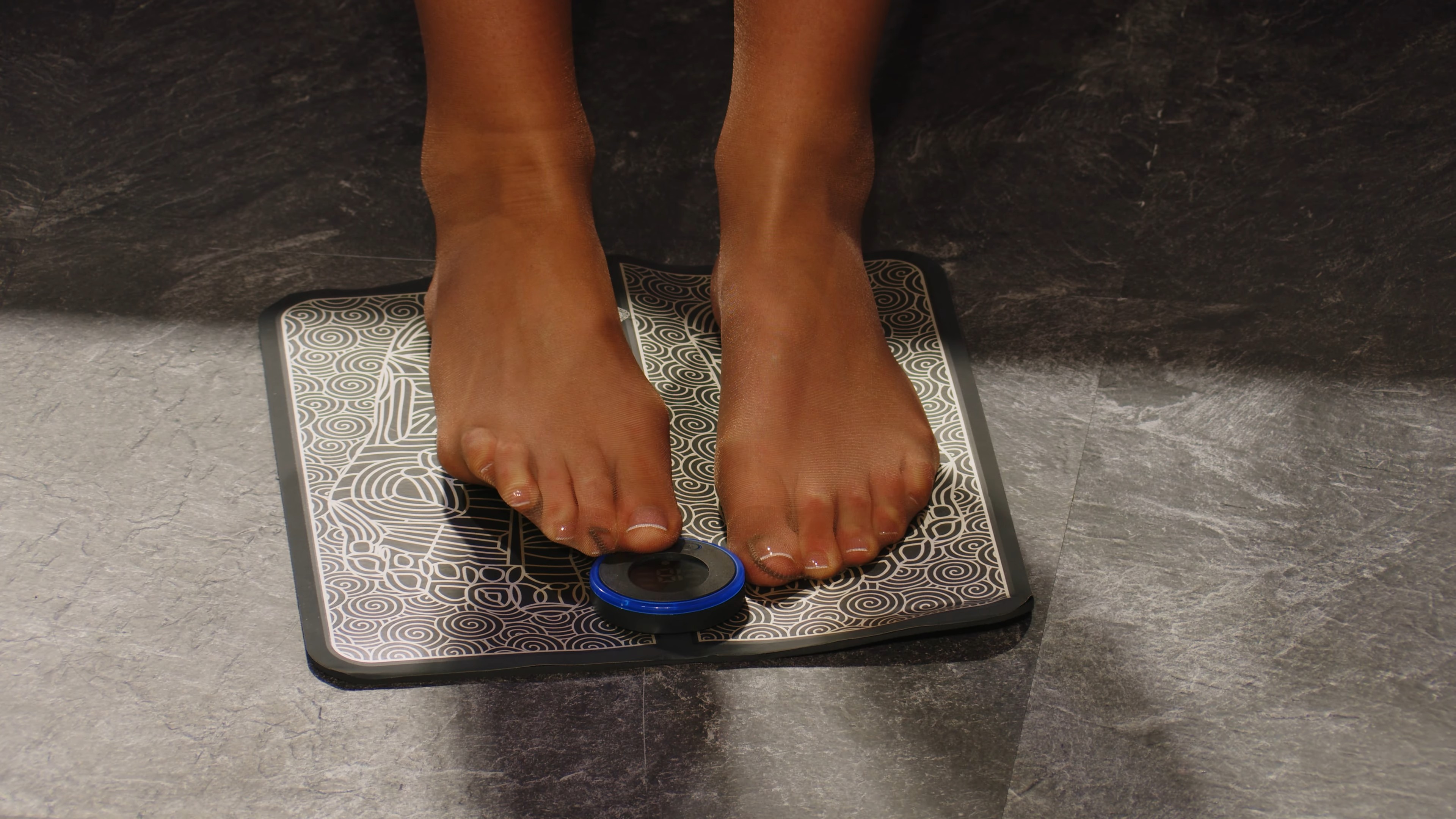 Monika Jasmin Wulf's feet