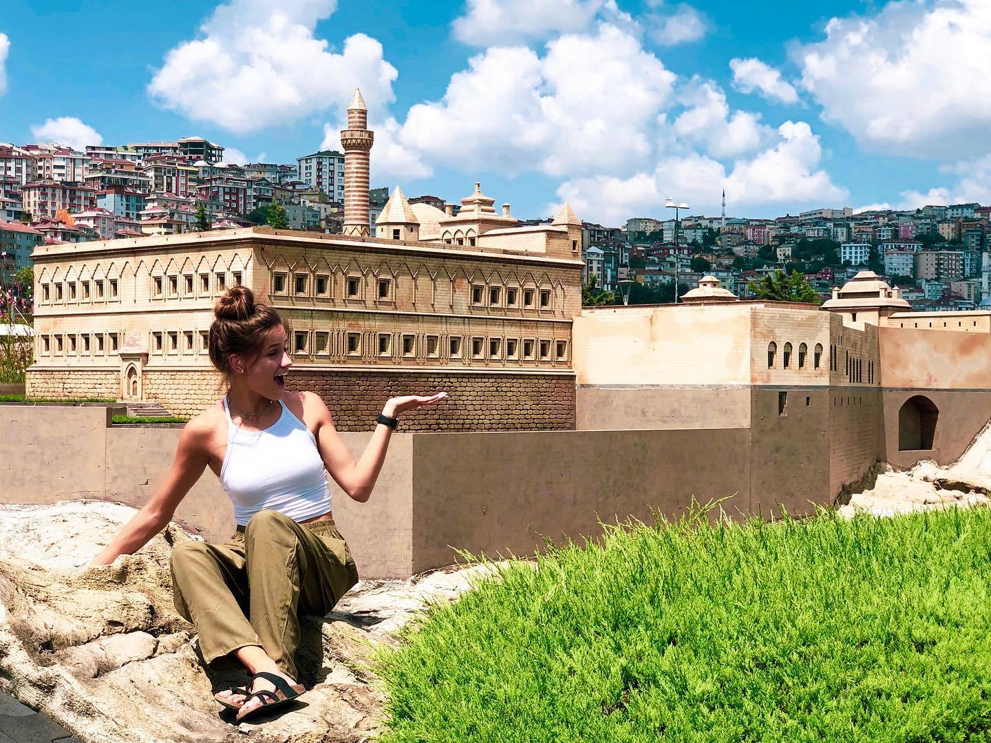 Morgan Simianer's feet