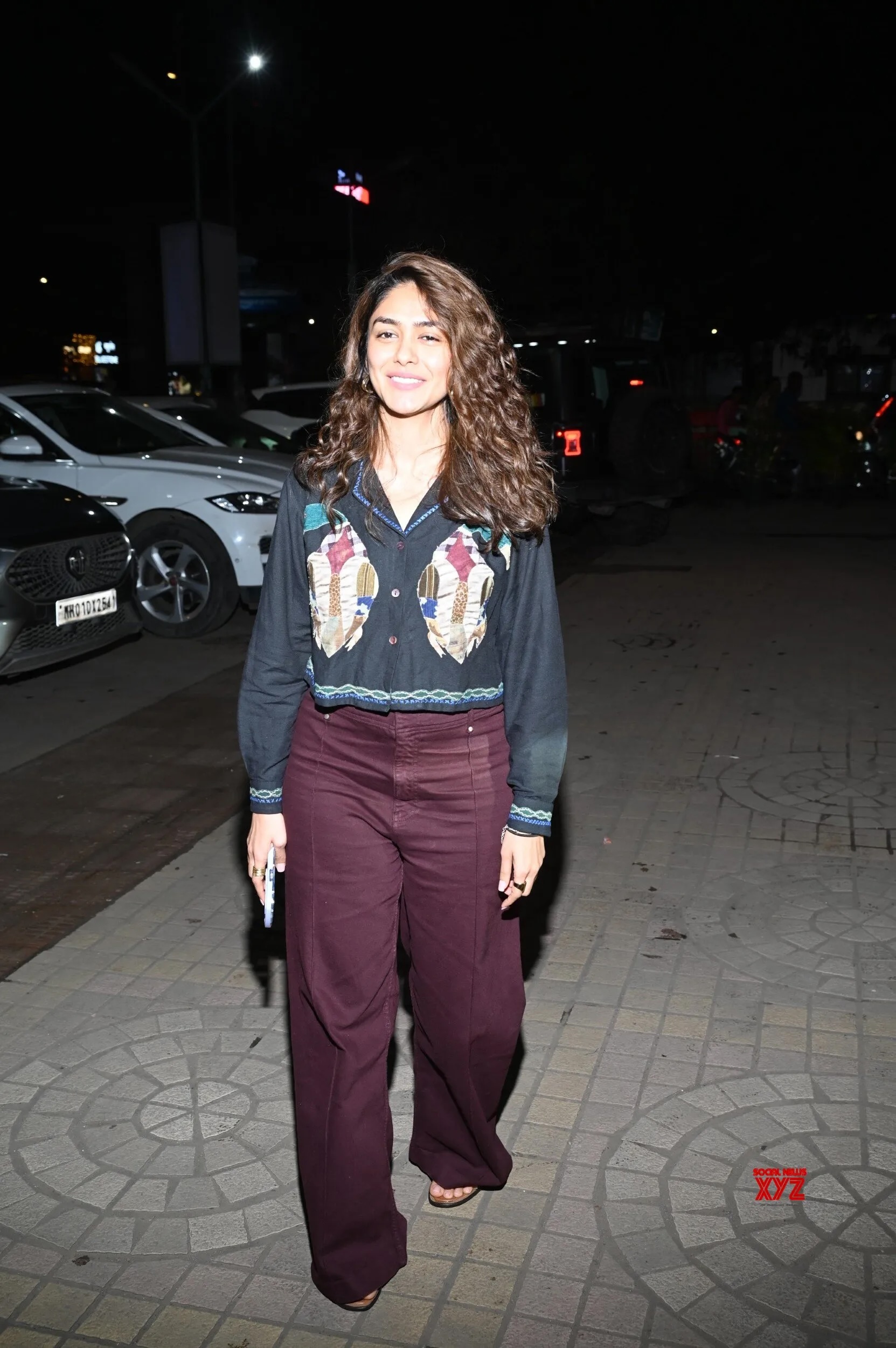 Mrunal Thakur's feet