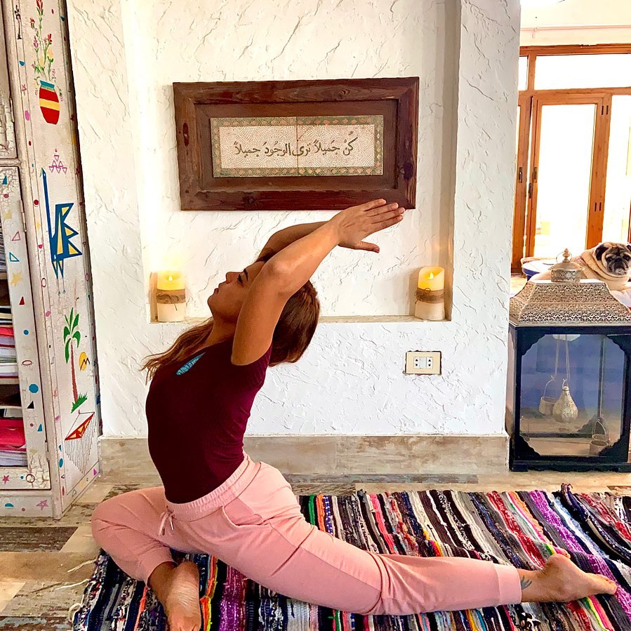 Nahed El Sebaï's feet