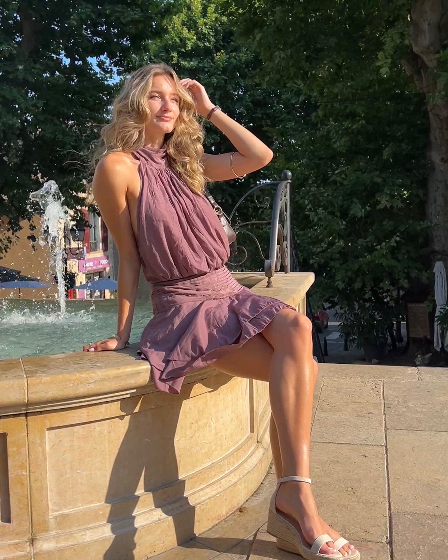 Nanou Philips's feet