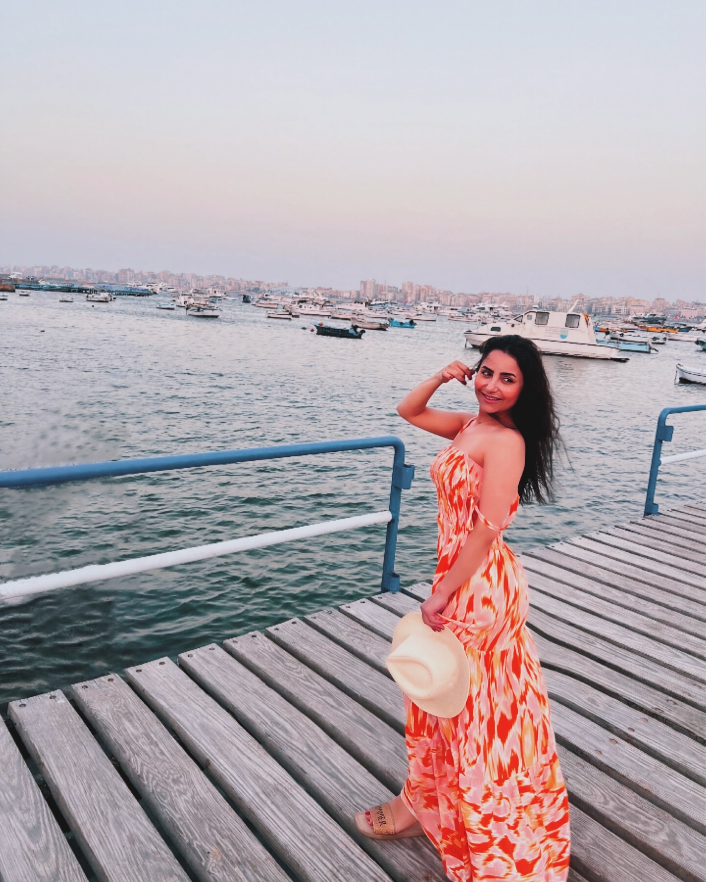 Nardeen Abdelsalam's feet