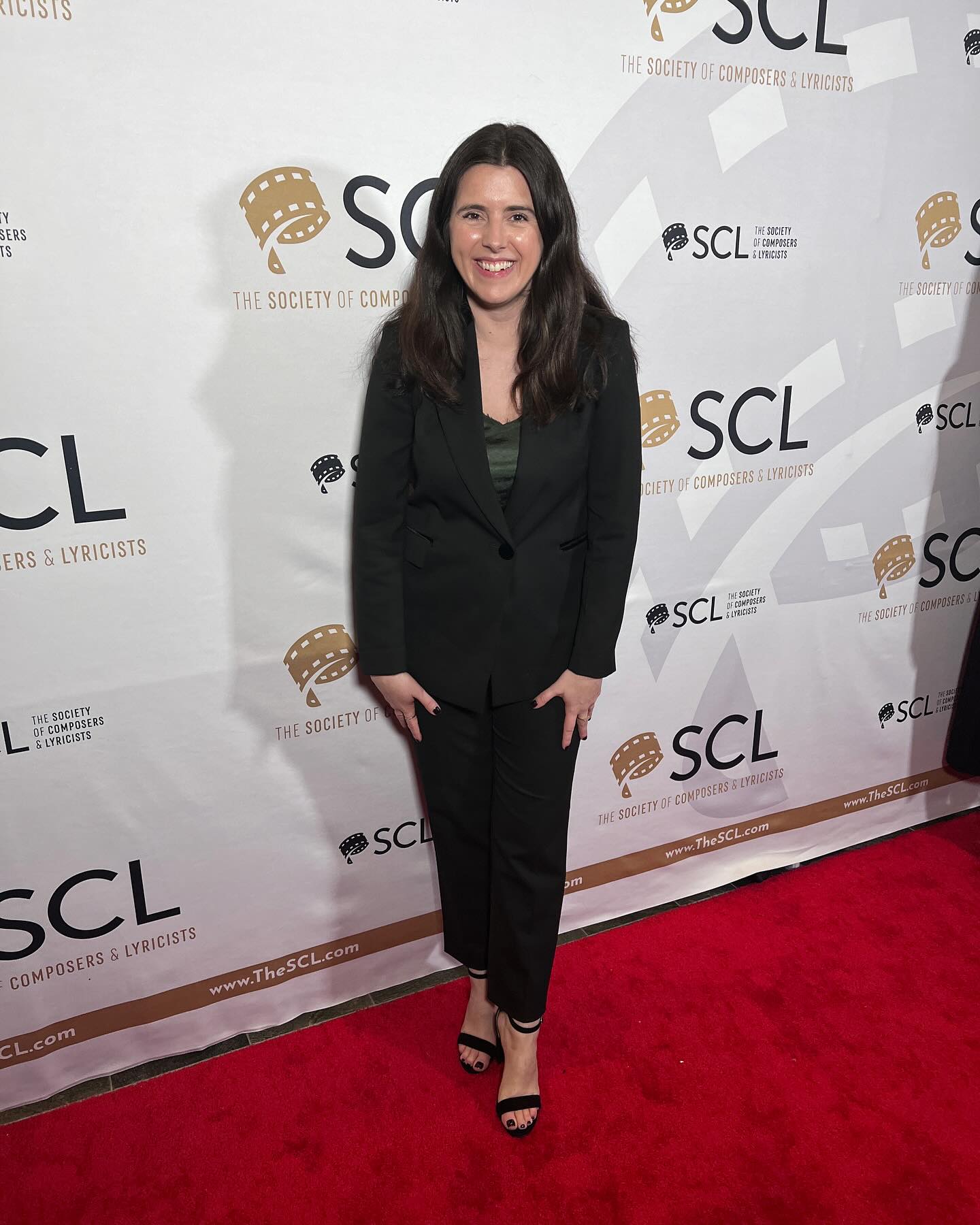 Natalie Holt's feet