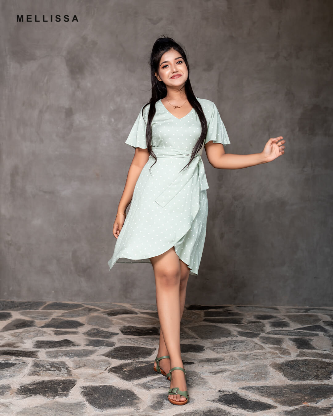 Nethmi Roshel's feet