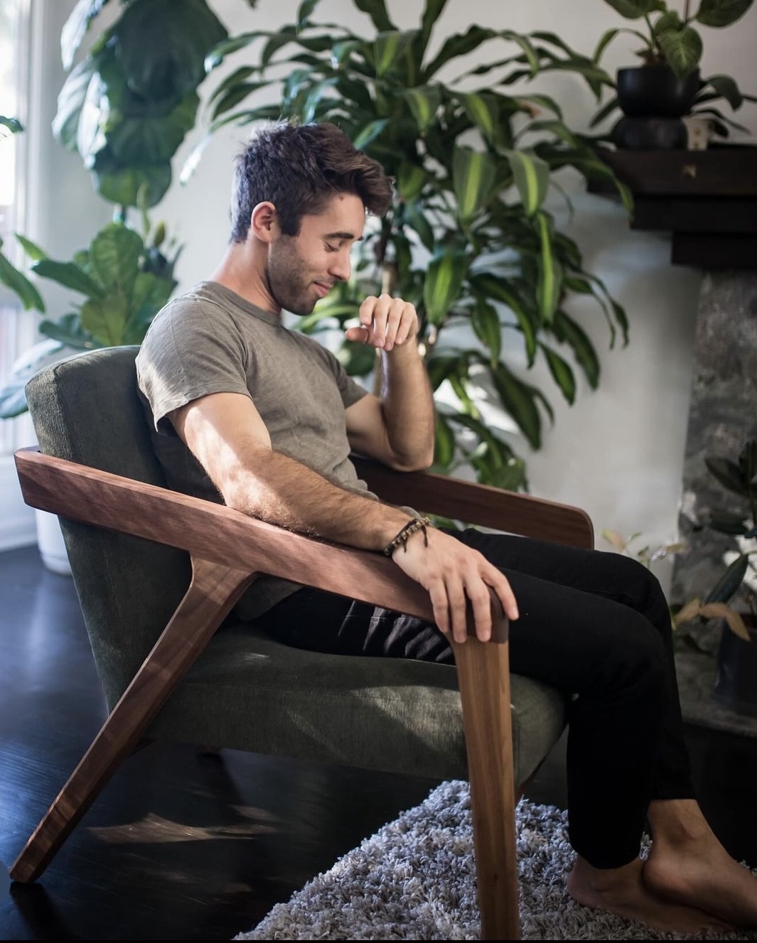 Nick Cutsumpas's feet