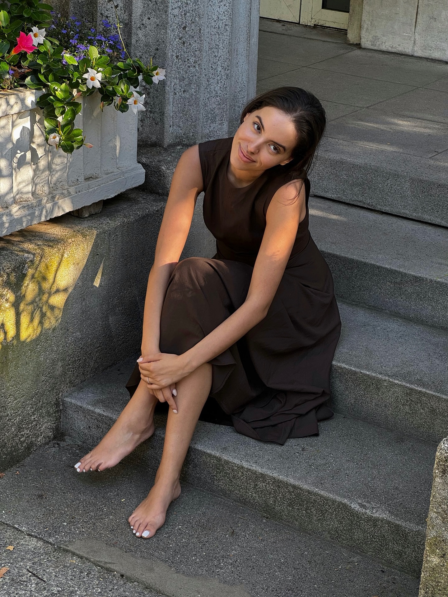 Nora Dari's feet