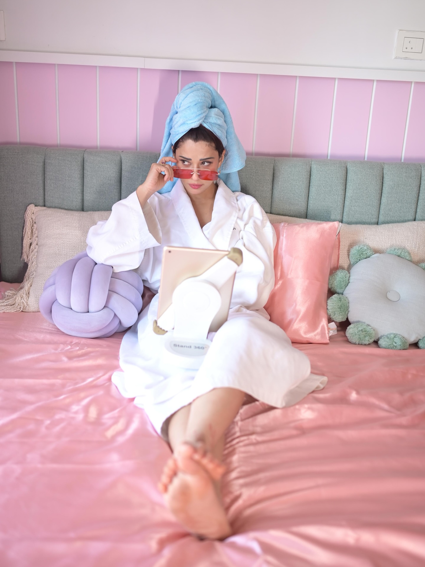 Nyra Banerjee's feet