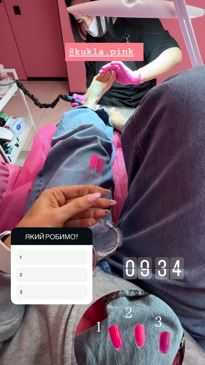 Olga Lukyanenko's feet